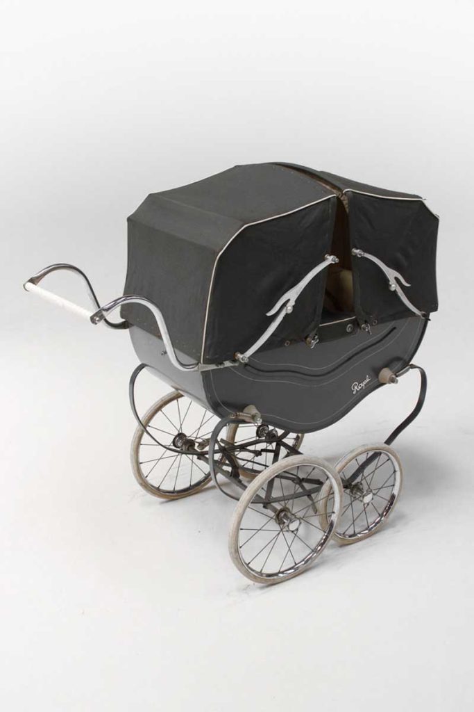 Small Double Ended Royale Pram with Grey Carriage and Canopy – Number ...